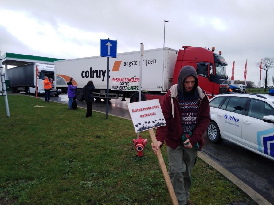 Boerenorganisaties blokkeerden distributiecentrum Colruyt - Landbouwleven