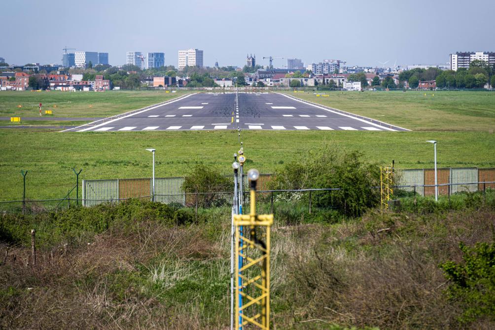 Luchthaven Deurne steelt landbouwgrond - Landbouwleven